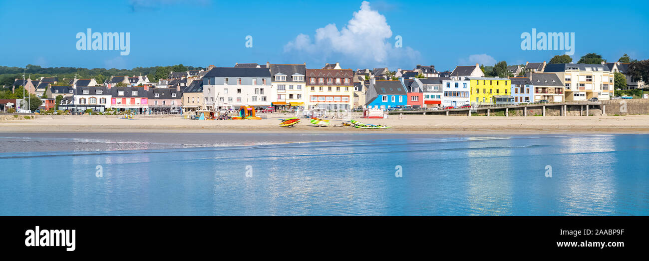 Morgat beach brittany hi-res stock photography and images - Alamy