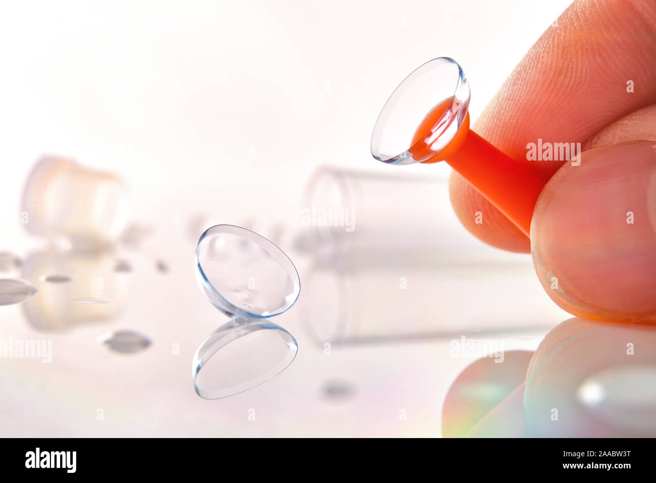 Fingers catching hi-res stock photography and images - Alamy