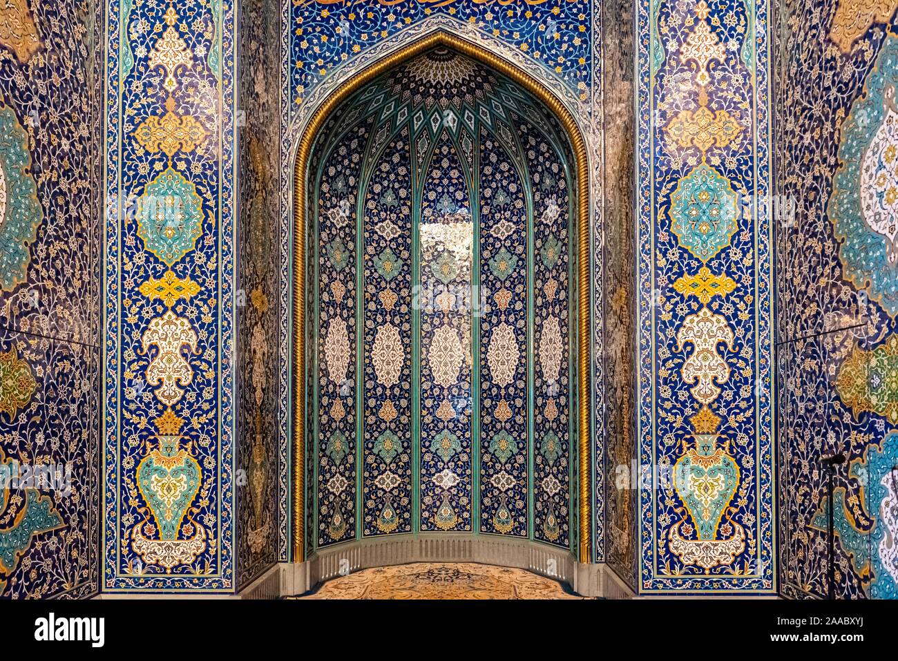 Wall with ornamental tile pattern, Sultan Qabus Mosque interior view ...