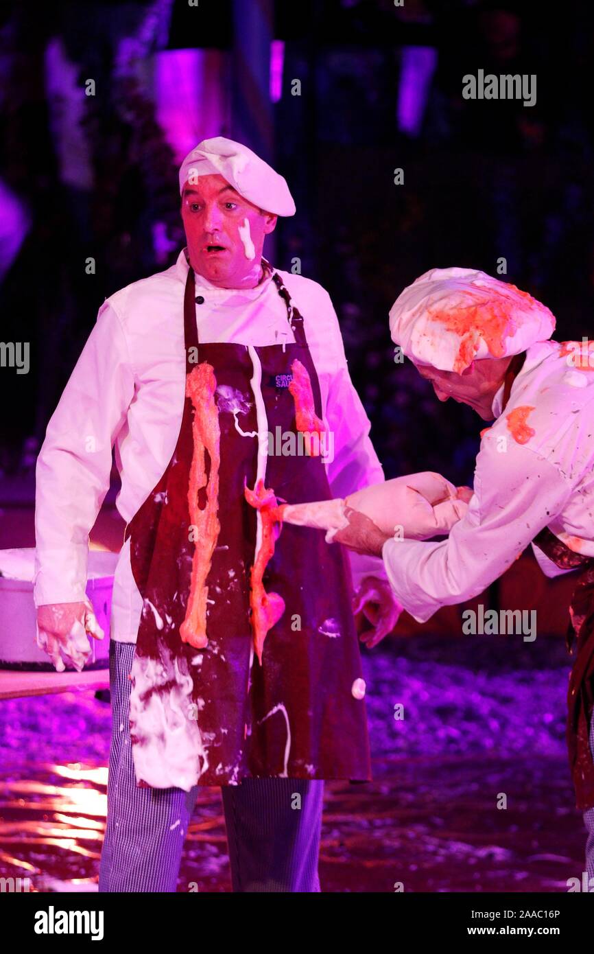 Jan Erik Brenner and Tweedy, the hilarious clown duo doing a splashing ...