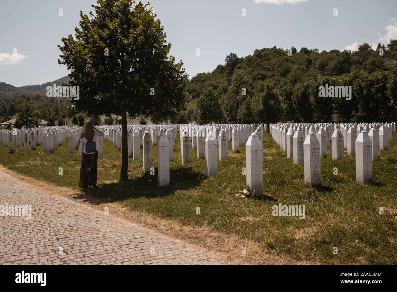 Srebrenica, 7. April 2017. Srebrenica–Potočari Memorial and Cemetery ...