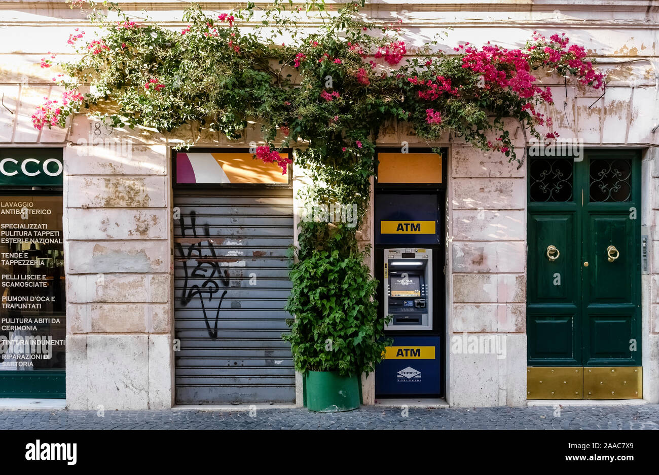 Automatic teller machine hi-res stock photography and images - Alamy