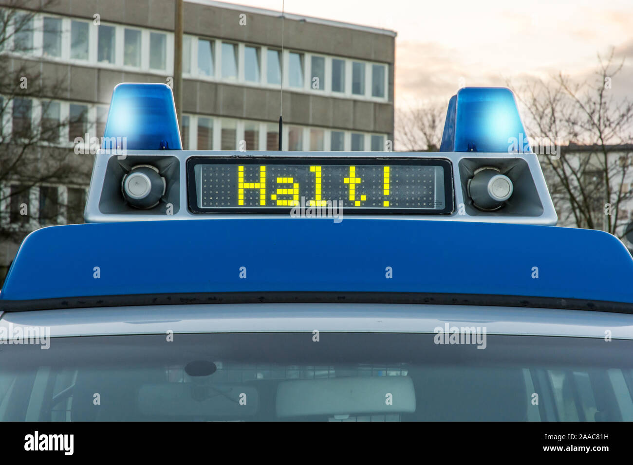 Emergency stop car hi-res stock photography and images - Alamy
