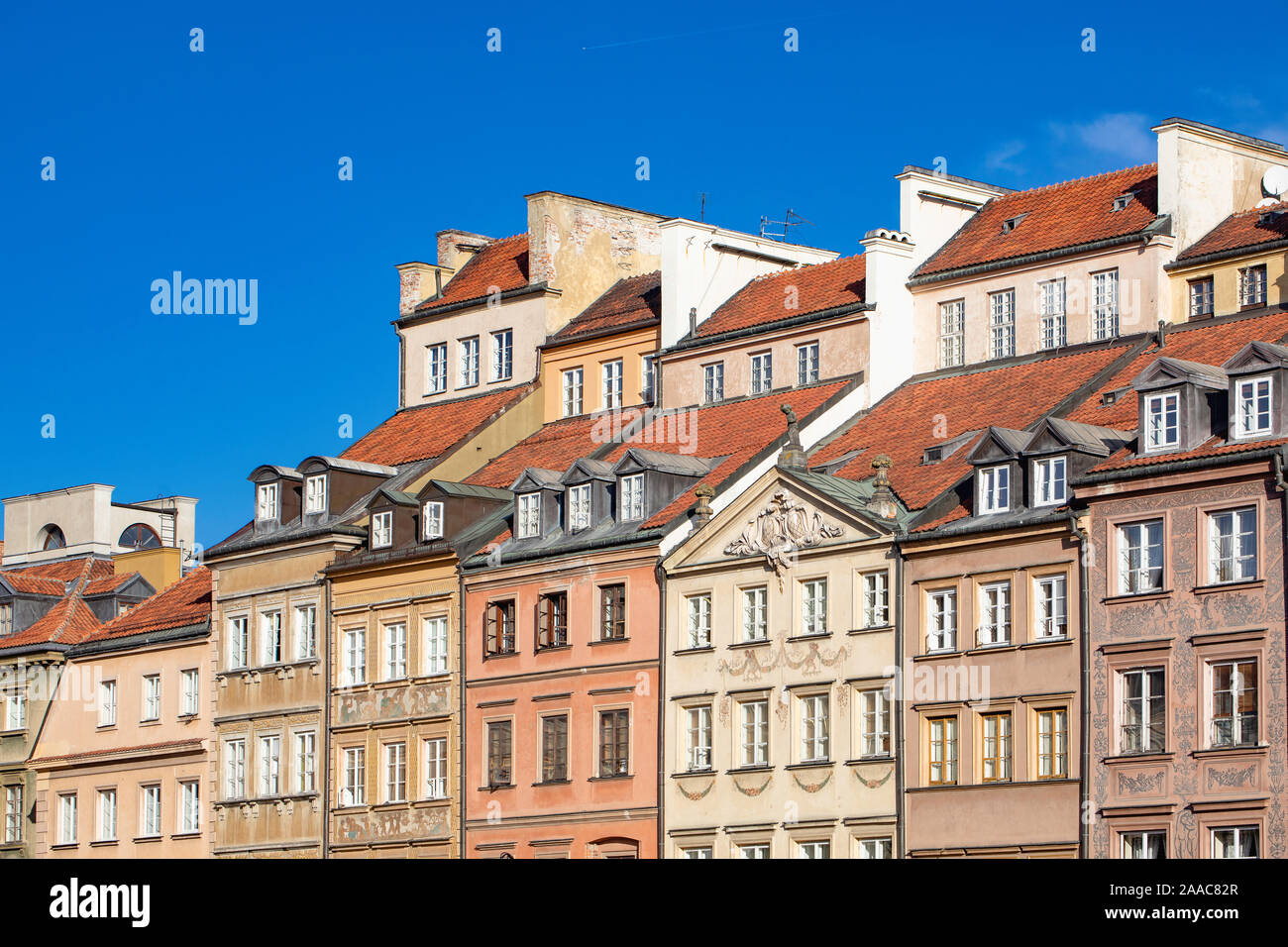 Warsaw (Warszawa) old town architecture, vintage buildings, rebuild ...
