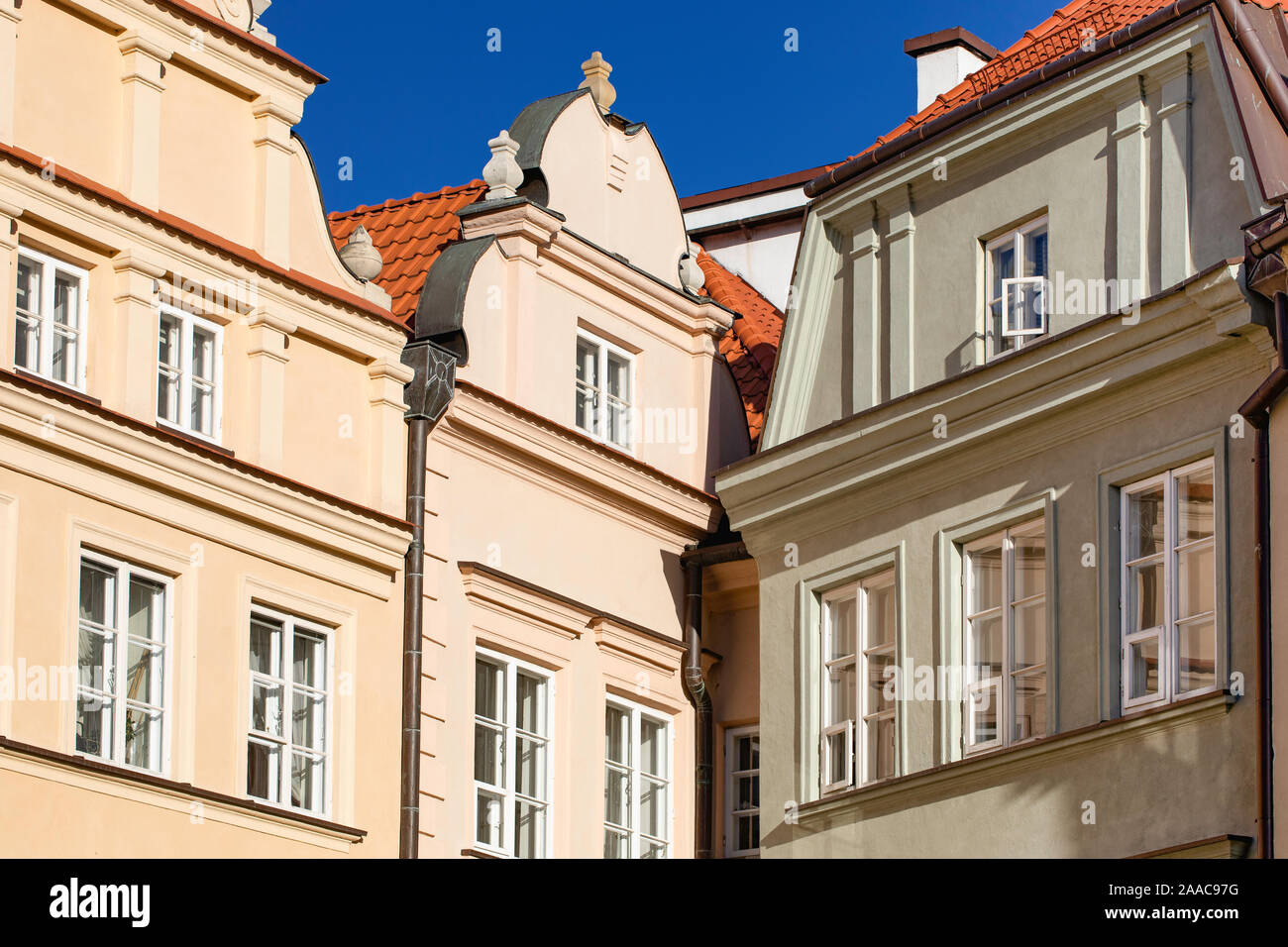 Warsaw (Warszawa) old town architecture, vintage buildings, rebuild ...