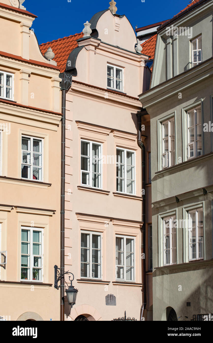 Warsaw (Warszawa) old town architecture, vintage buildings, rebuild ...