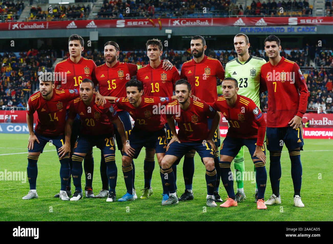 Cadiz, Spain. 15th Nov, 2019. Spain team group line-up (ESP) Football ...