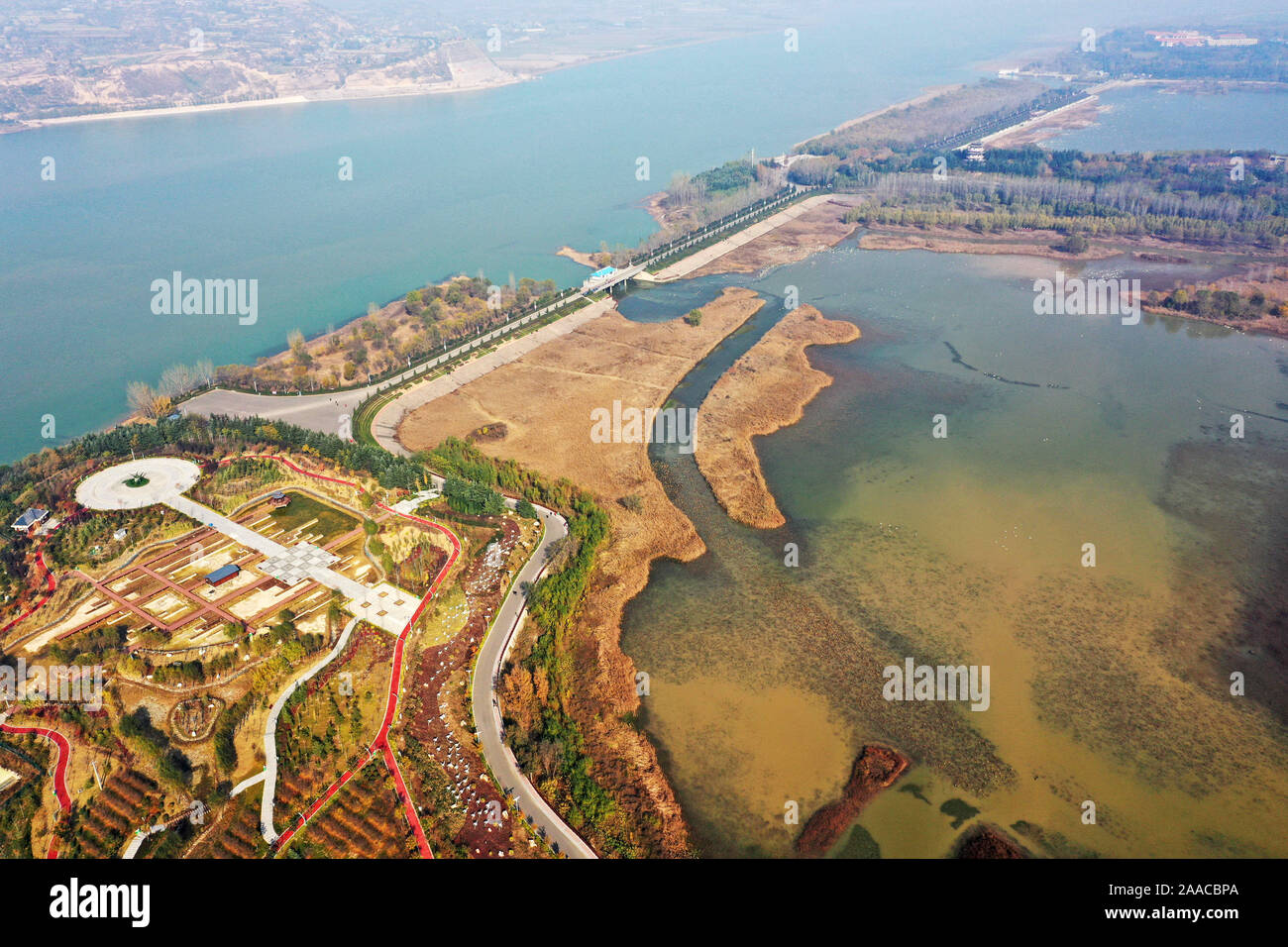 Henan, Henan, China. 21st Nov, 2019. Henan, CHINA-Overlooking the ...