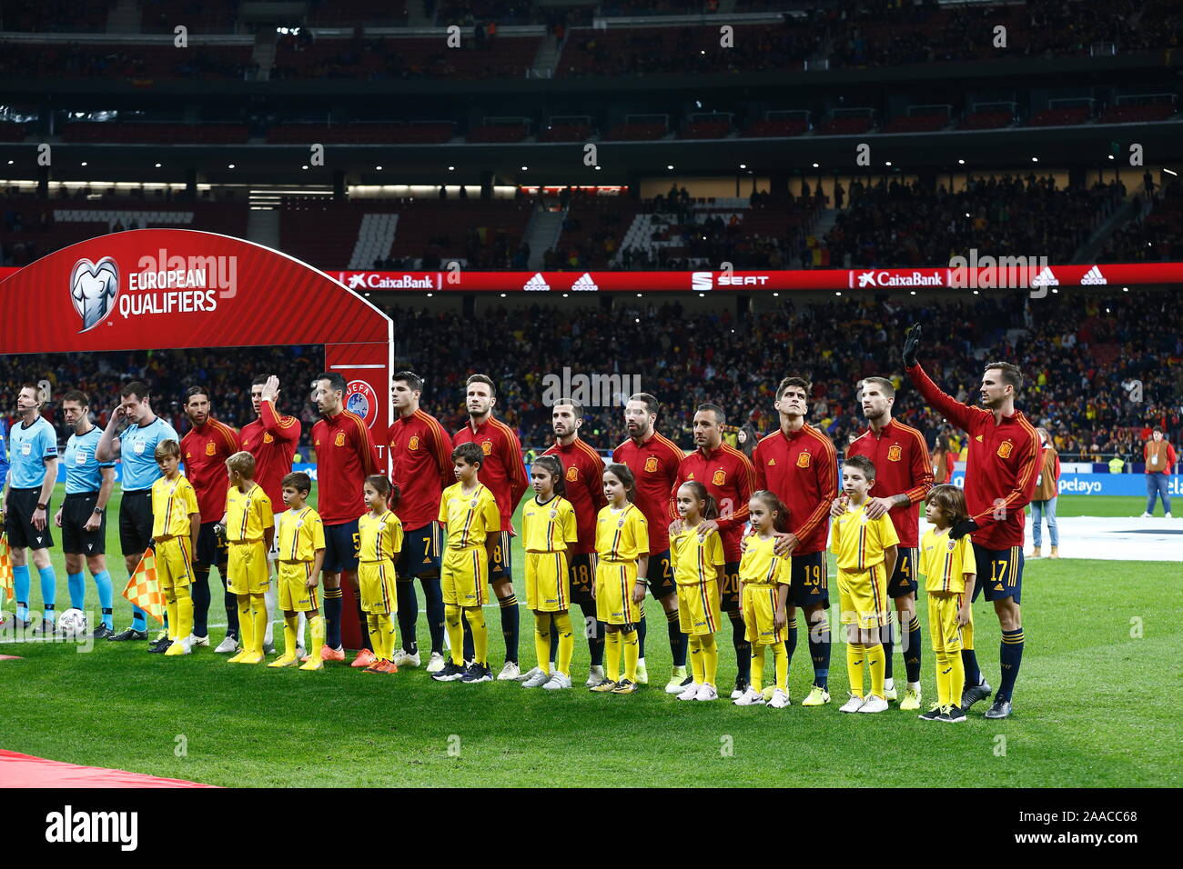 Spain team group line up esp hi-res stock photography and images - Alamy