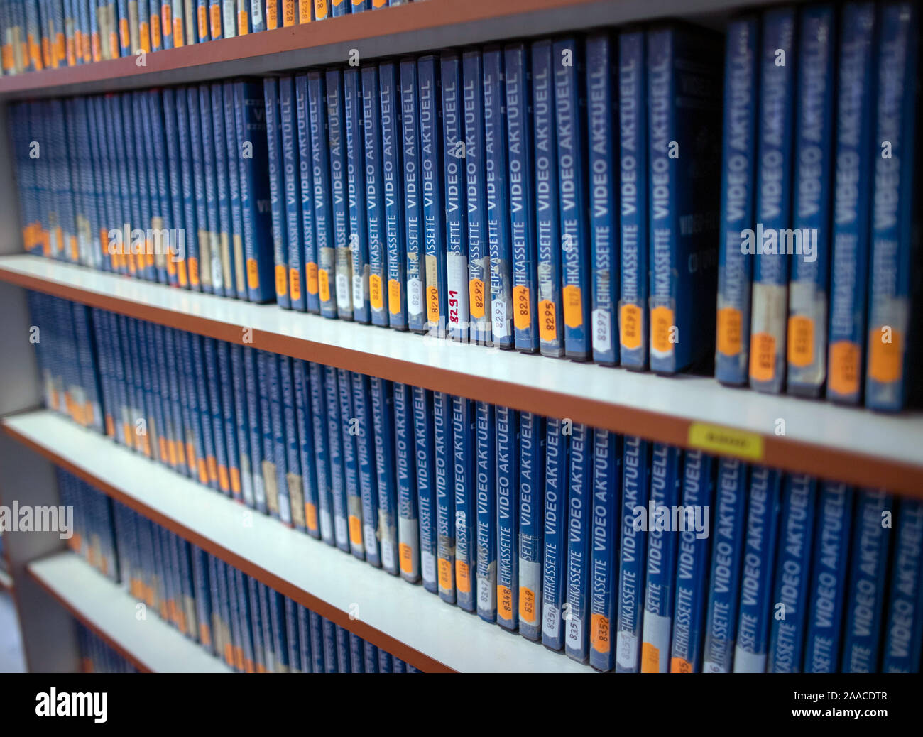 Film dvd cover shelf hi-res stock photography and images - Alamy