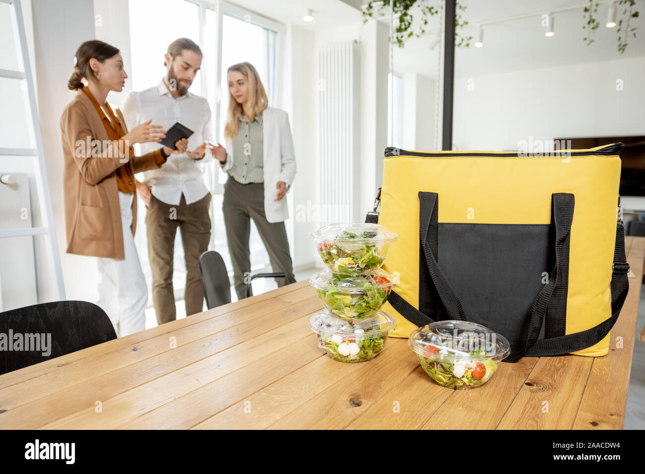 Delivery bag hi-res stock photography and images - Alamy