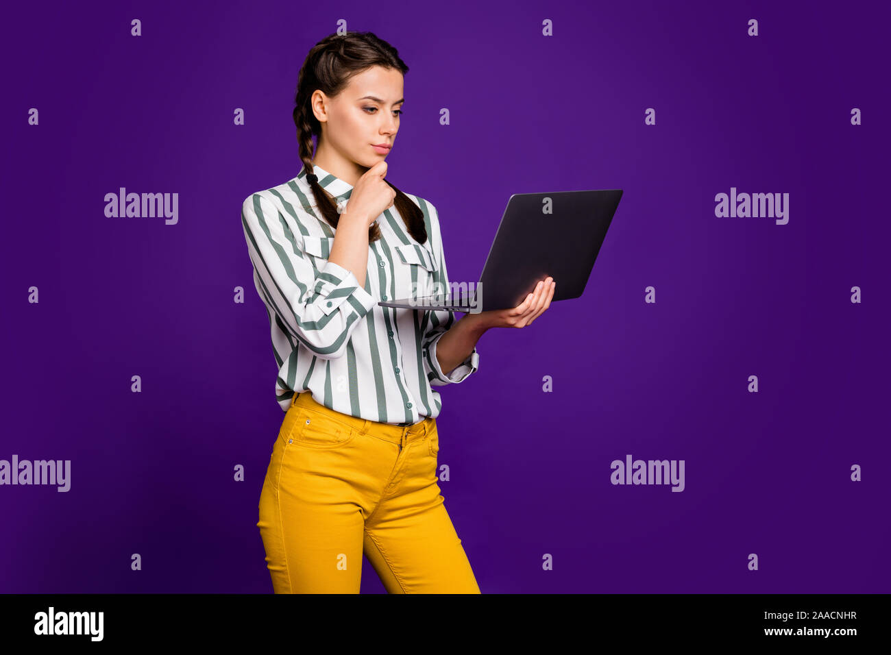 Task explanation hi-res stock photography and images - Alamy