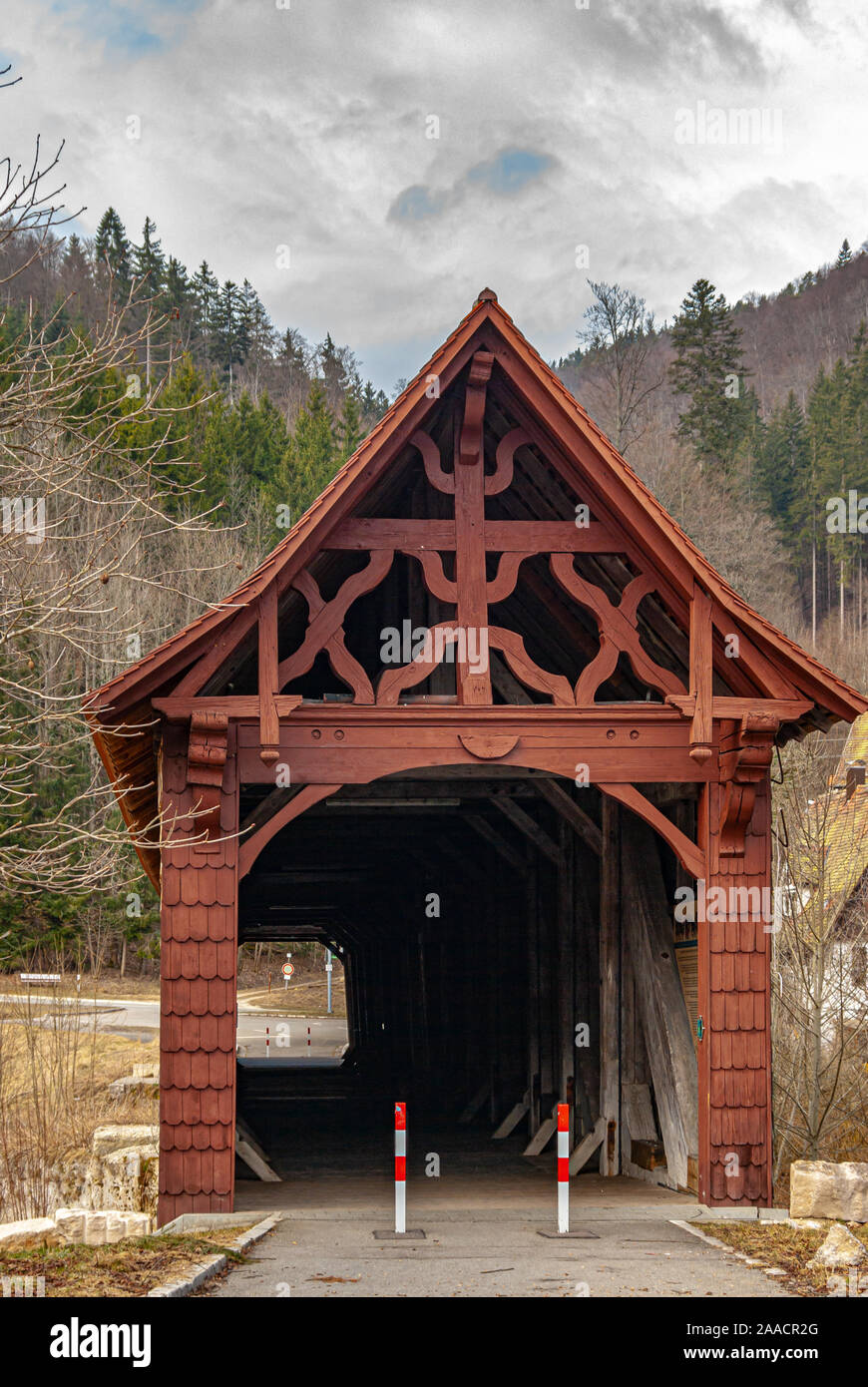 Timber bridge hi-res stock photography and images - Alamy