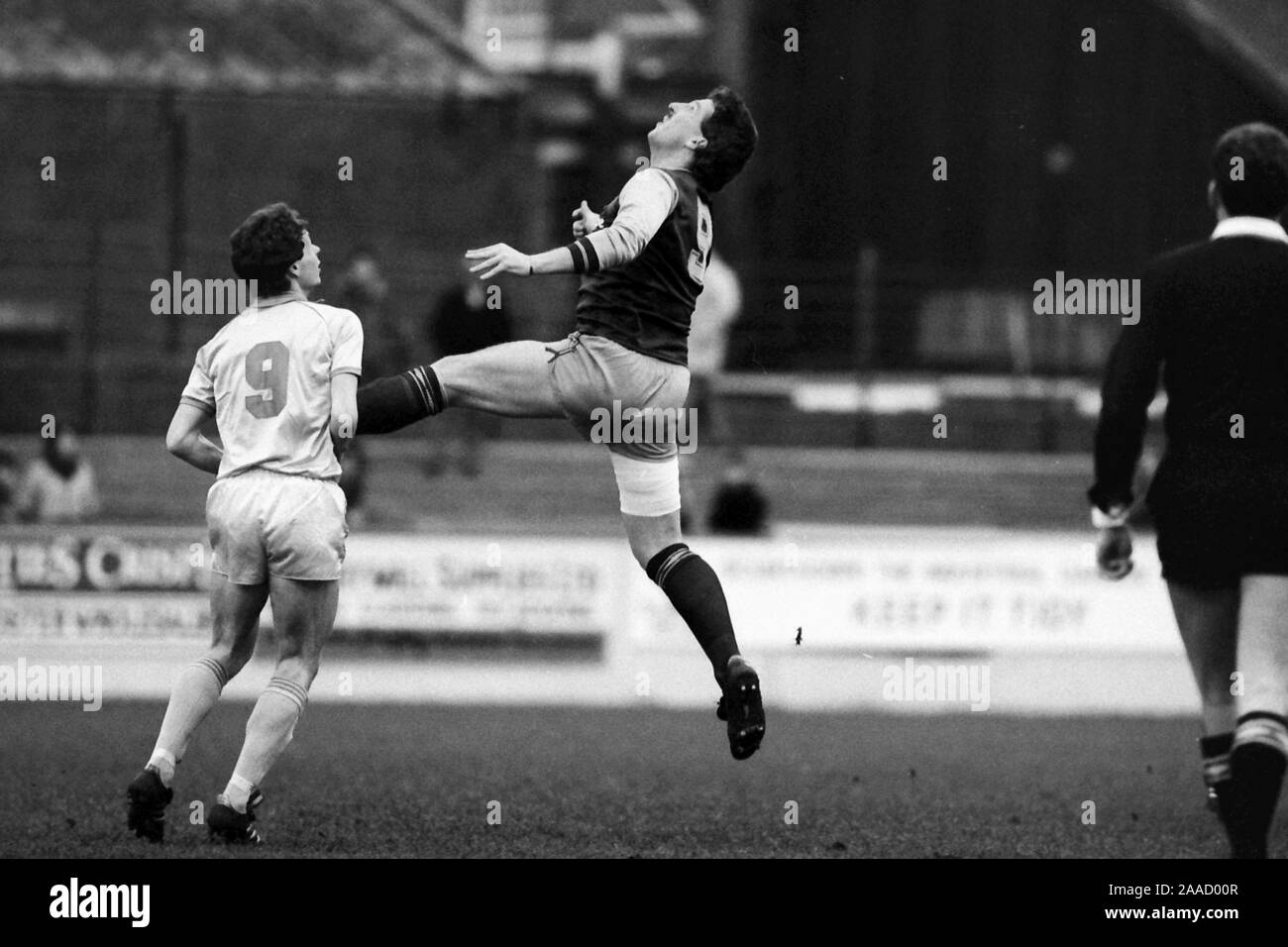 Cricketer Ian Botham playing for Scunthorpe Utd 1984 Stock Photo - Alamy
