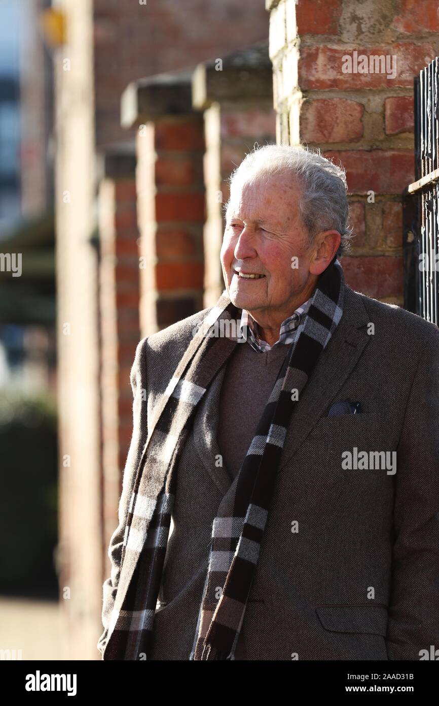 Supoorting hi-res stock photography and images - Alamy