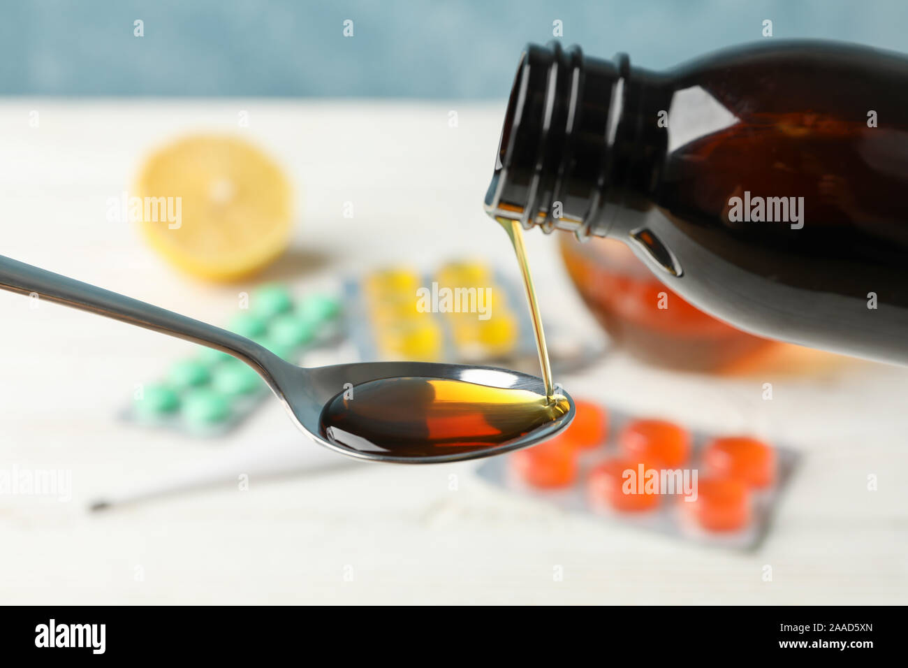 Pouring syrup container hi-res stock photography and images - Alamy