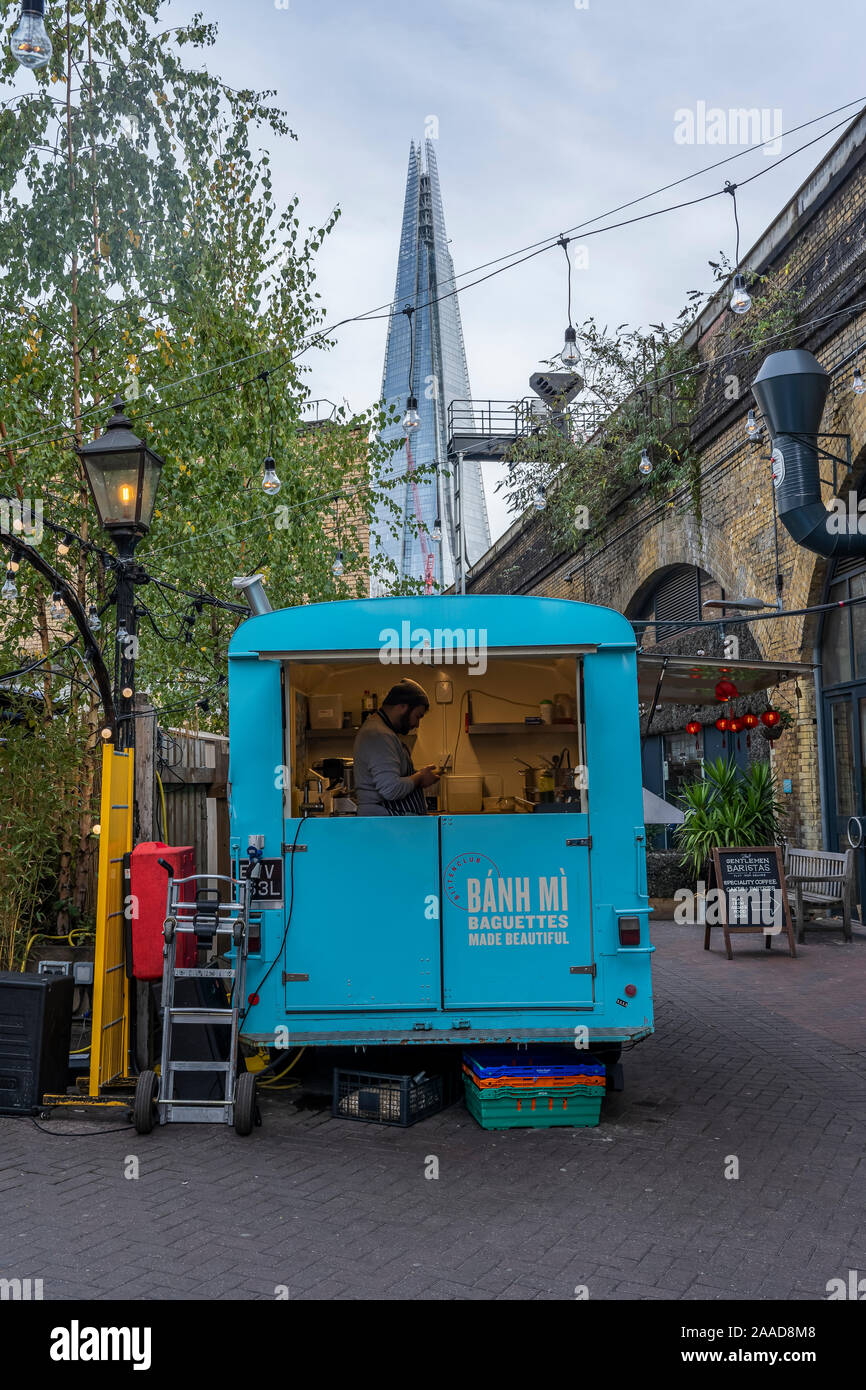 Van selling food hi-res stock photography and images - Alamy