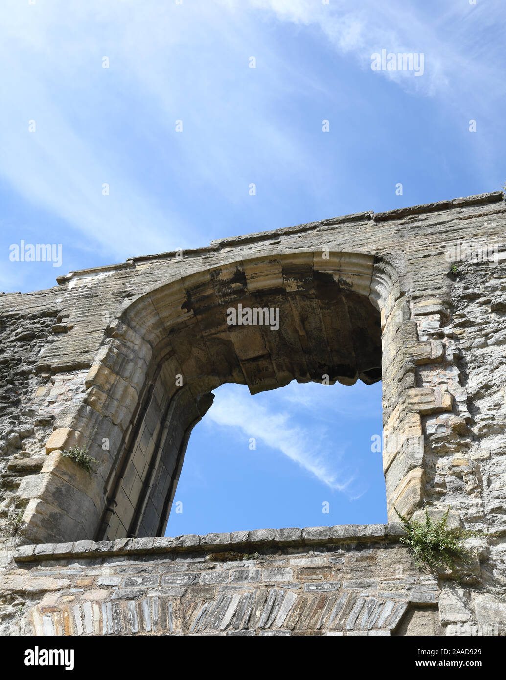 Castle windows at Newark Stock Photo - Alamy