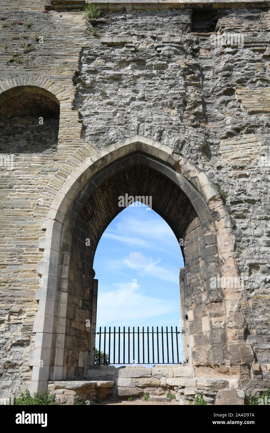Castle windows at Newark Stock Photo - Alamy