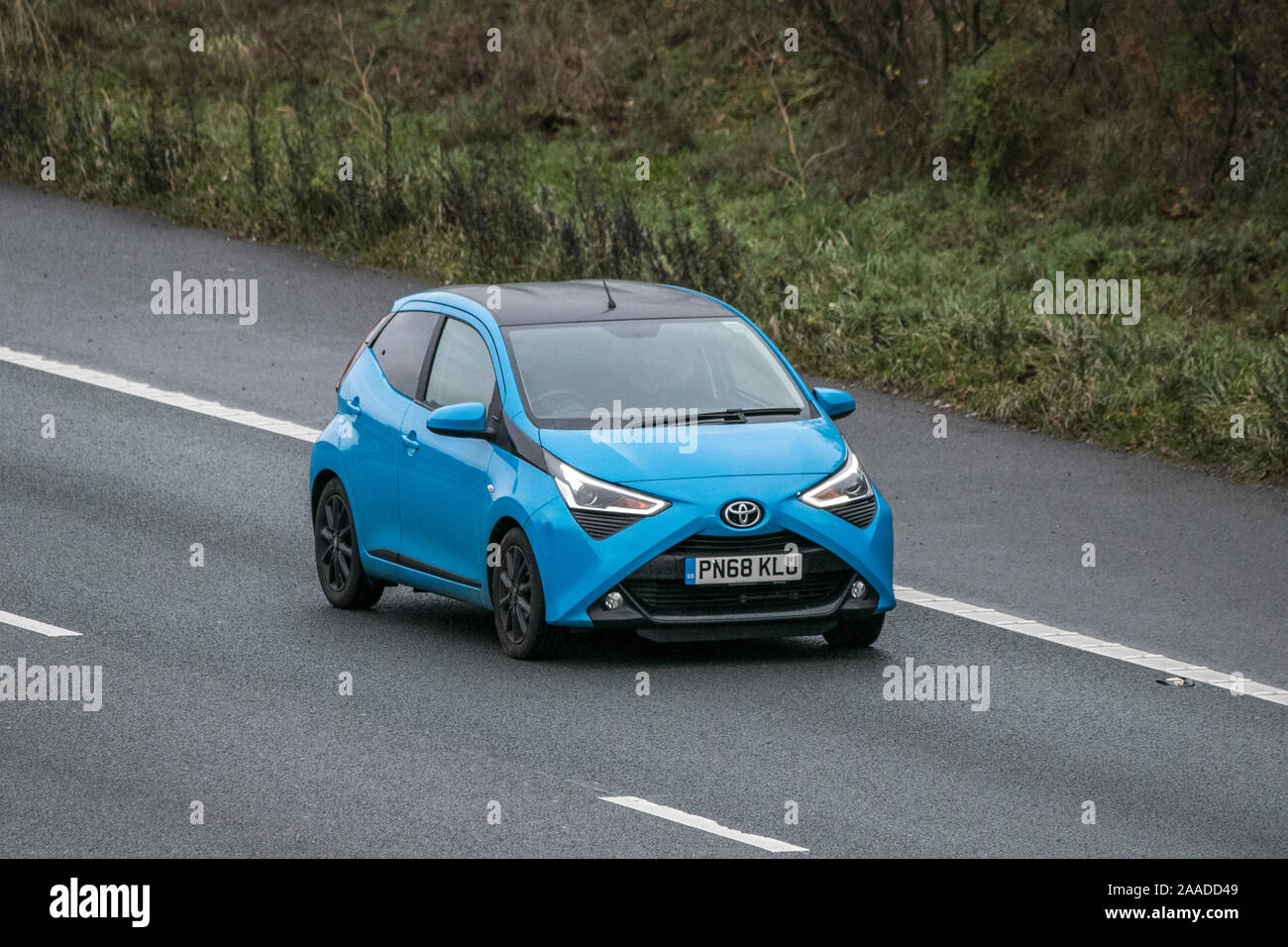 Aygo x hi-res stock photography and images - Alamy