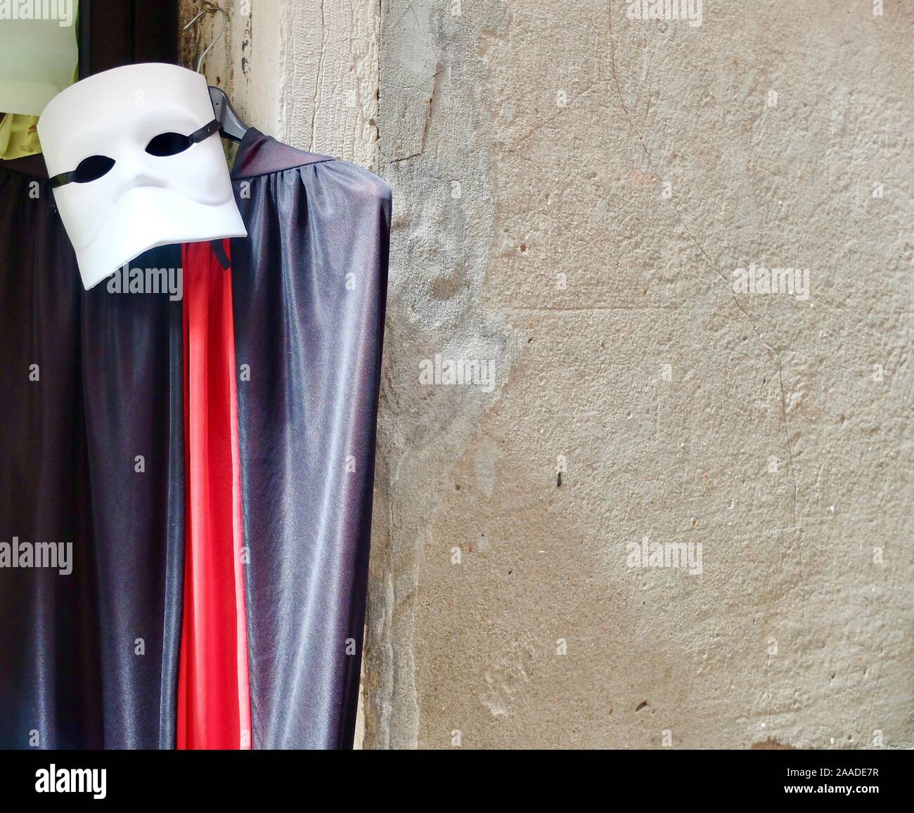 Cloak disguise hi-res stock photography and images - Alamy