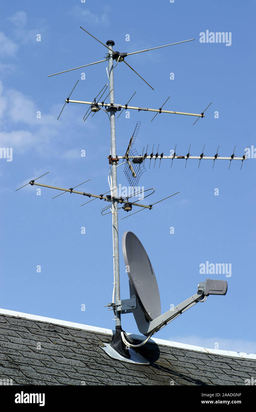 Digital decoder hi-res stock photography and images - Alamy