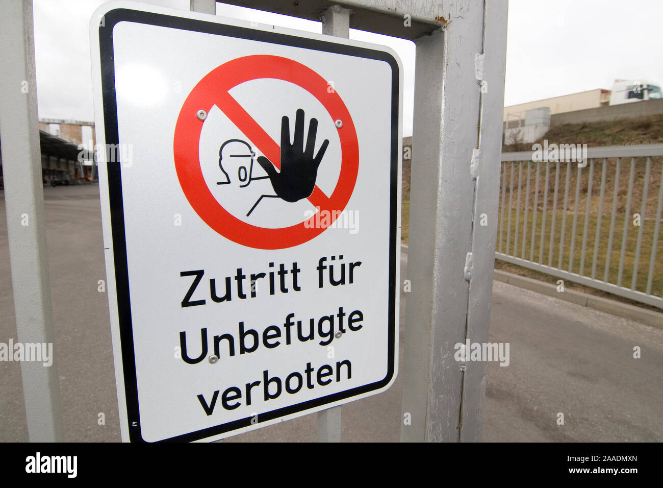 Verboten Schild High Resolution Stock Photography and Images - Alamy
