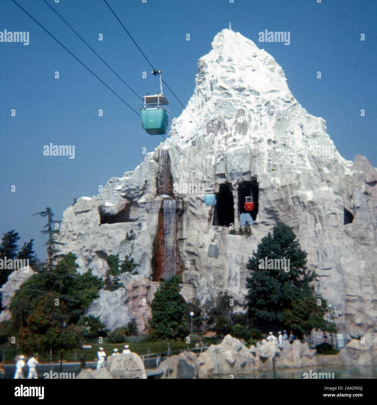 Matterhorn mountain disneyland hi-res stock photography and images - Alamy