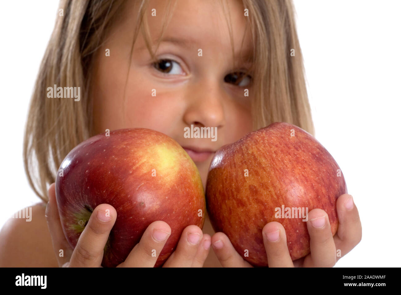 Maedchen apfel hi-res stock photography and images - Alamy