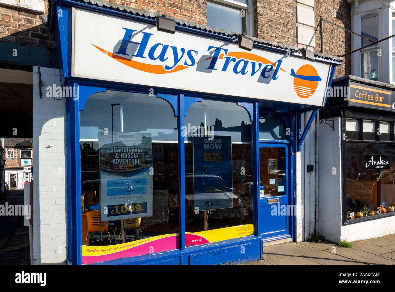 Travel agent window hi-res stock photography and images - Alamy