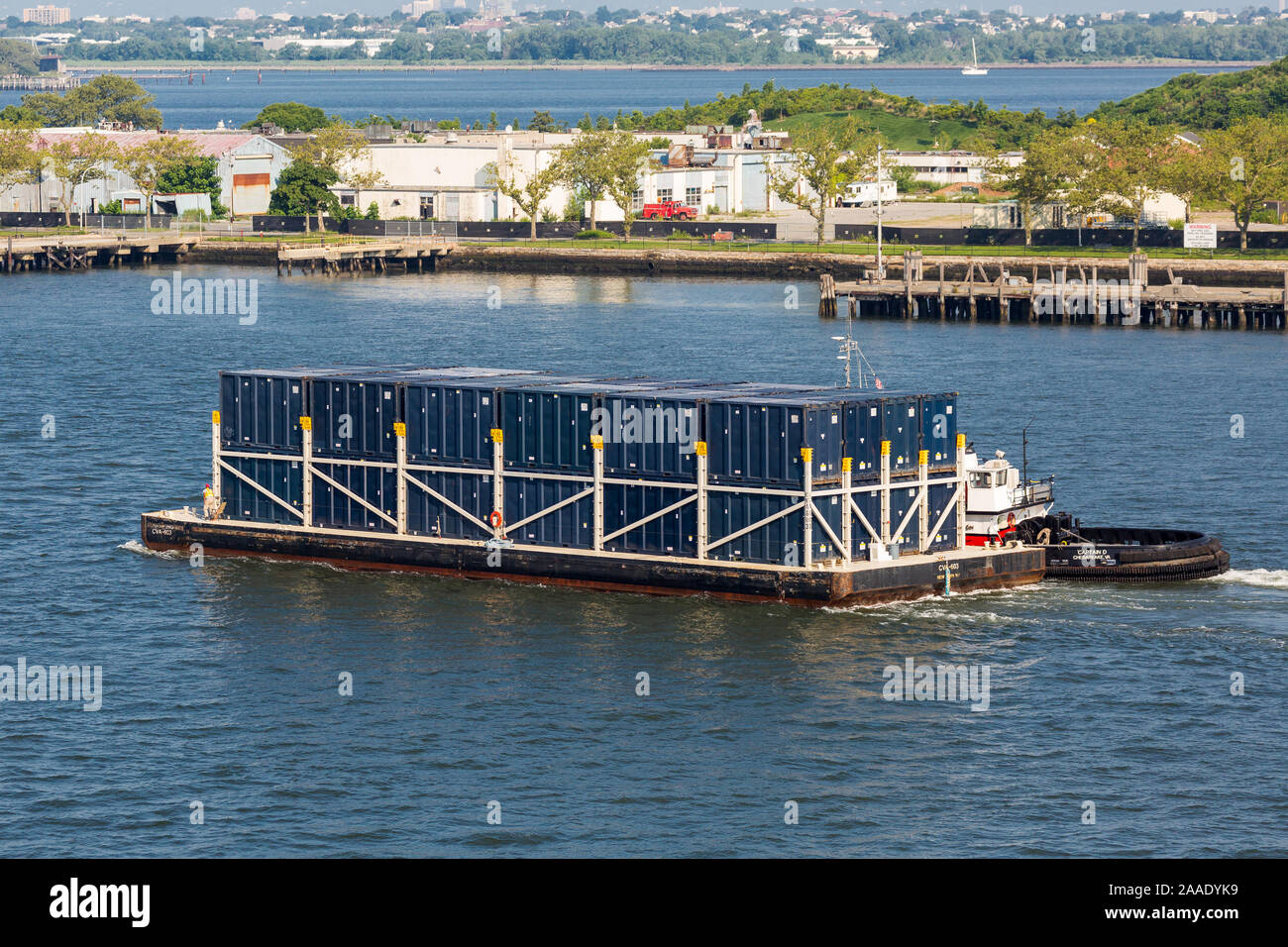 Working Tug boats. New york harbour. USA Stock Photo - Alamy