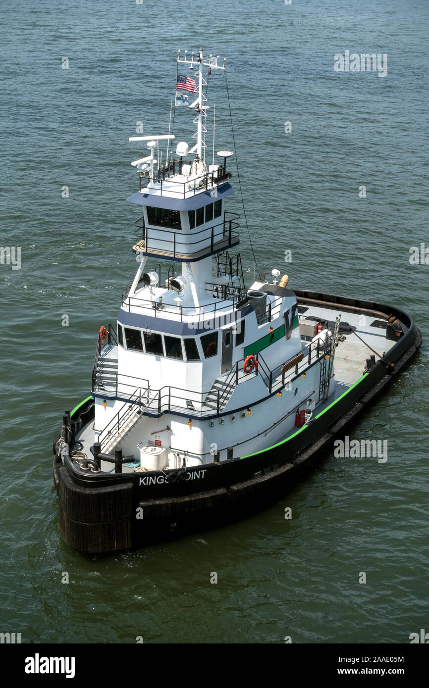 Tug boats. New york harbour. USA Stock Photo - Alamy