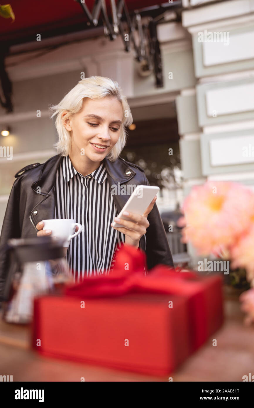 Beautiful woman typing messages on hi-res stock photography and images ...
