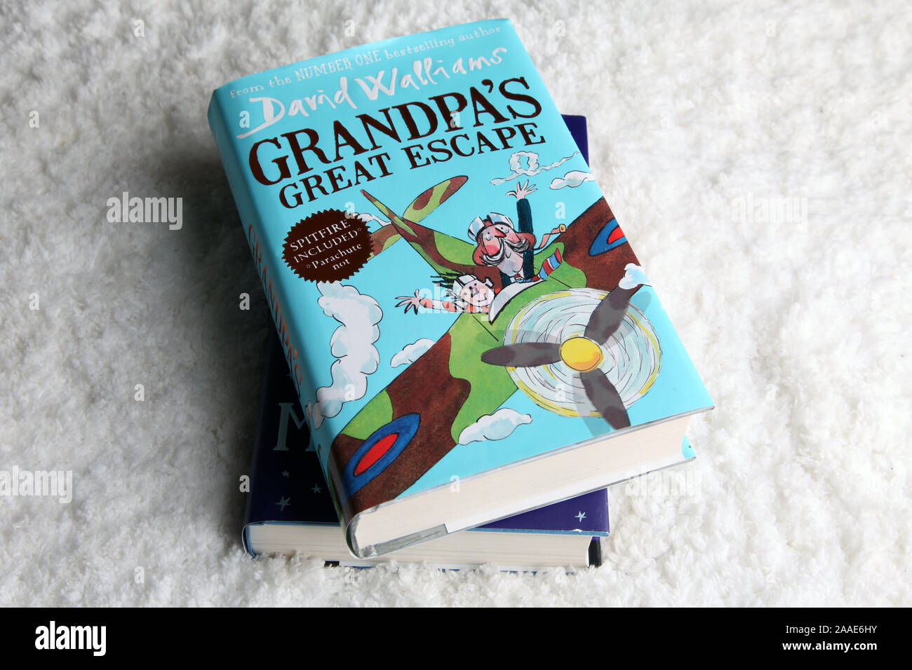David walliams book grandpas great escape hi-res stock photography and ...