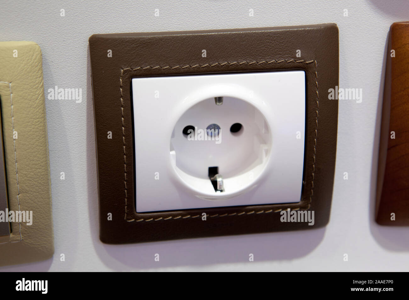 European 220 electrical outlet socket hi-res stock photography and ...