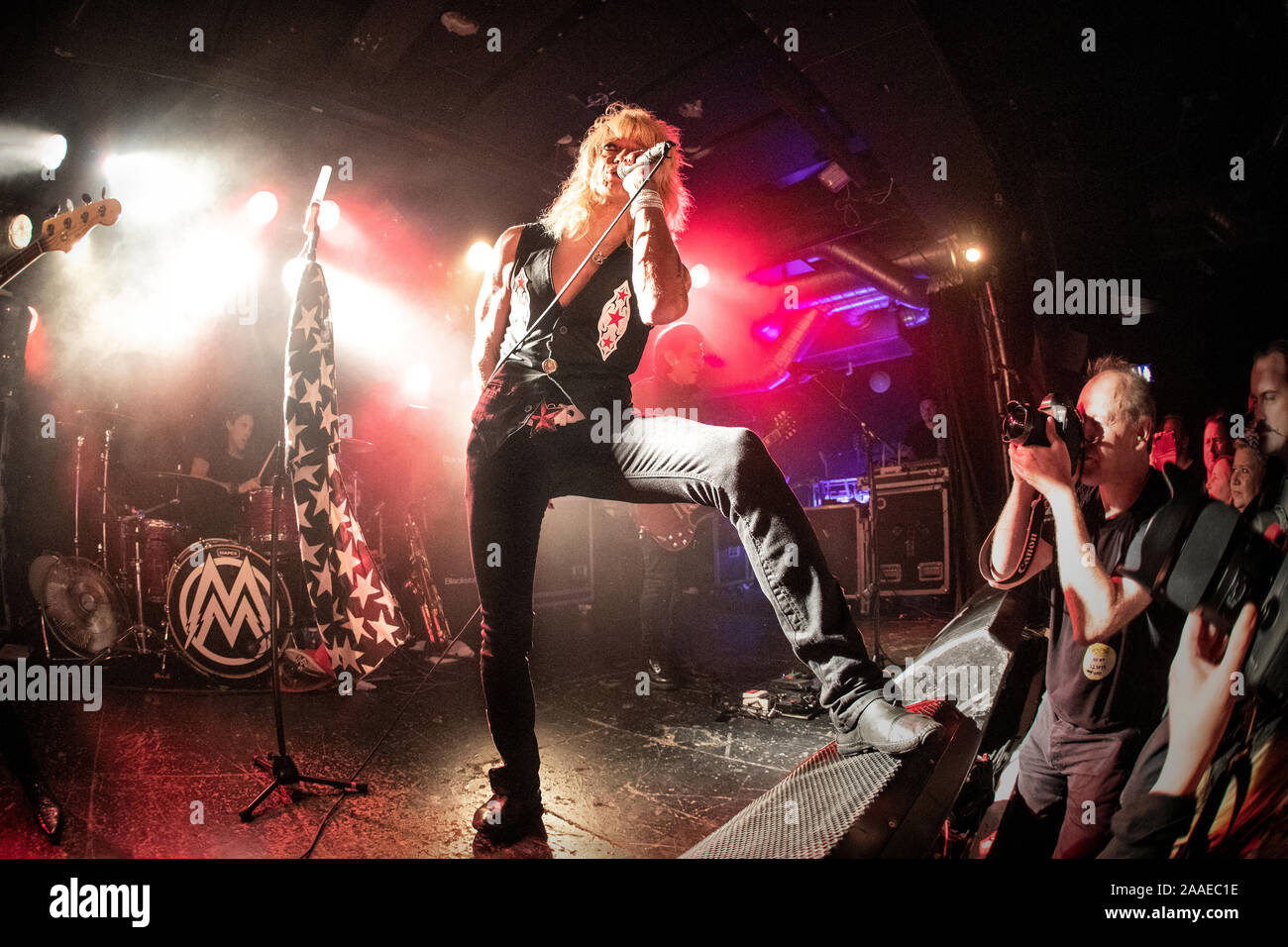 Oslo, Denmark. 22nd, November 2019. The Finnish rock musician and glam ...