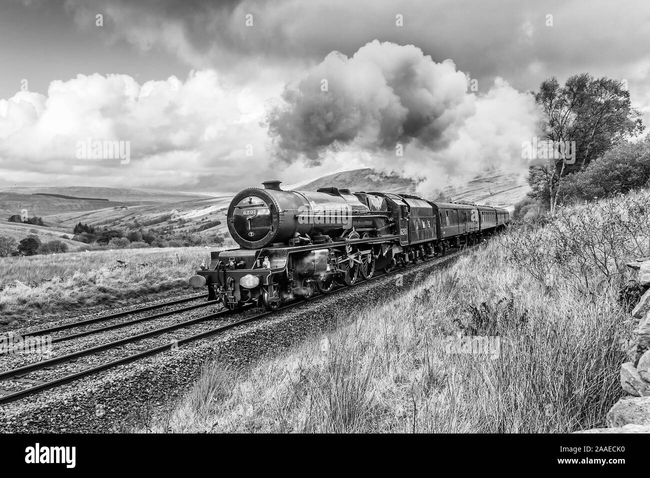 The LMS 4-6-2 Princess Royal Class, Princess Elizabeth 6201 steam train ...