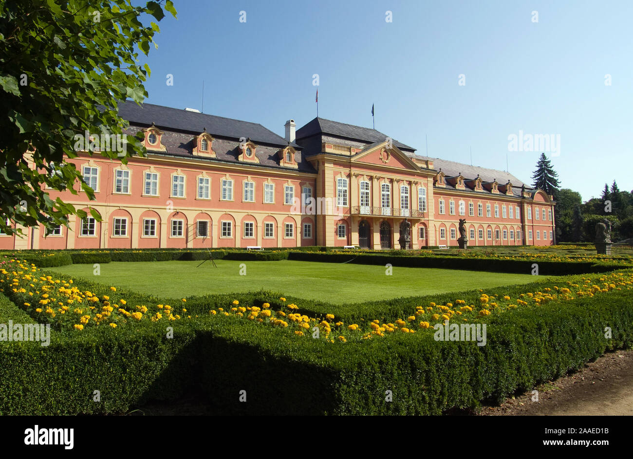 Rococo castle hi-res stock photography and images - Alamy