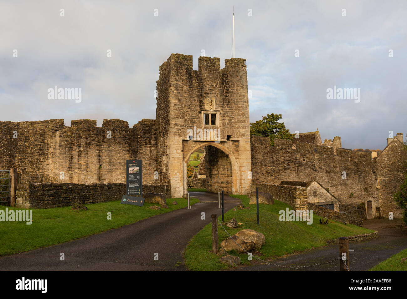 Farleigh hungerford hi-res stock photography and images - Alamy