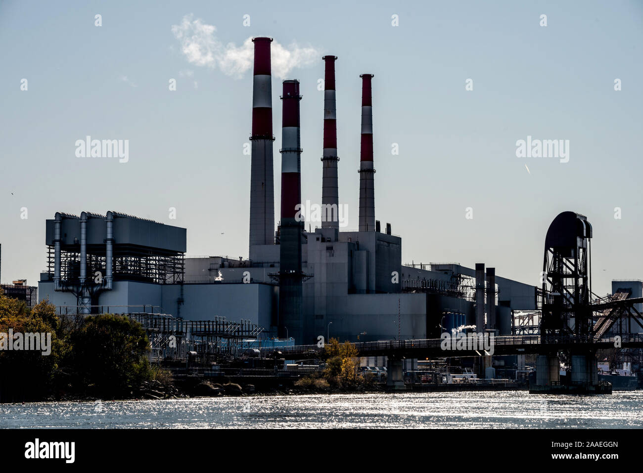 Ravenswood Generating Station in Long Island City, New York Stock Photo ...