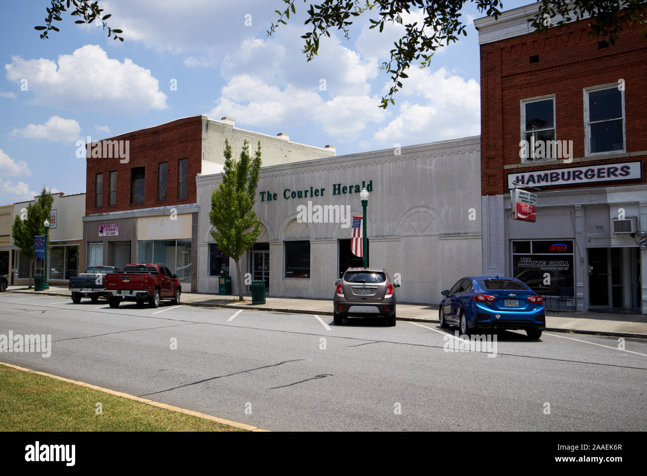 Courier building hi-res stock photography and images - Alamy
