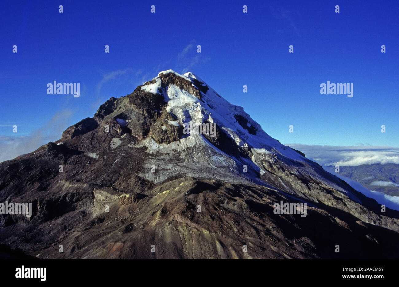 Vulkan Illiamna, Ecuador Stock Photo - Alamy