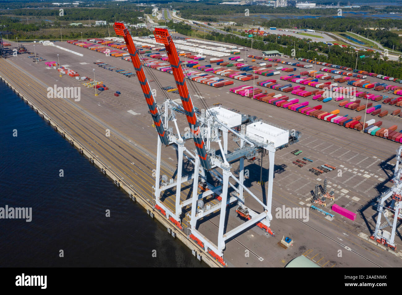 Shipping port terminal cranes ready to discharge container ship Stock ...