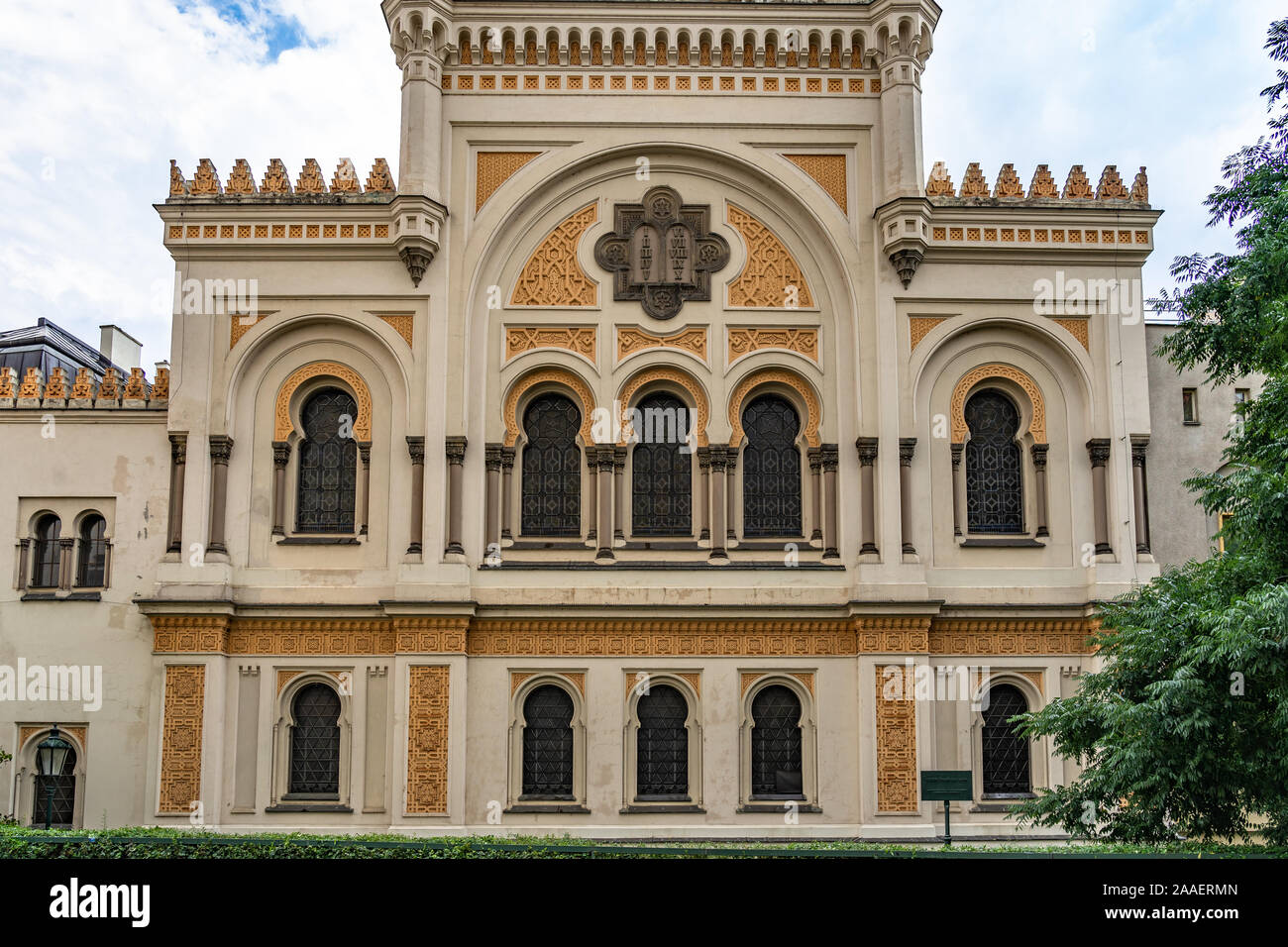 Spanish Synagogue Prague in Czech Republic Stock Photo - Alamy