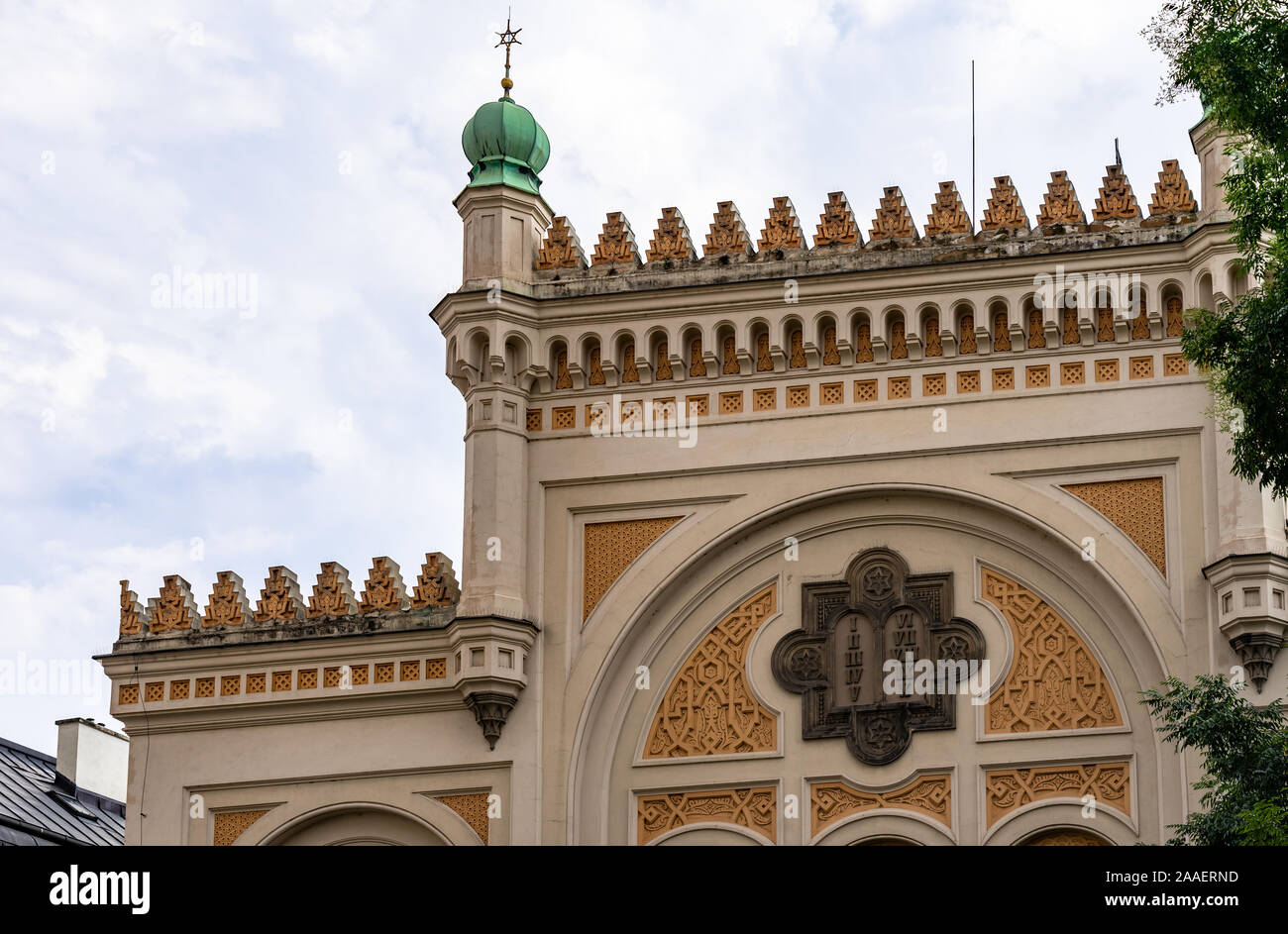 Spanish Synagogue Prague in Czech Republic Stock Photo - Alamy