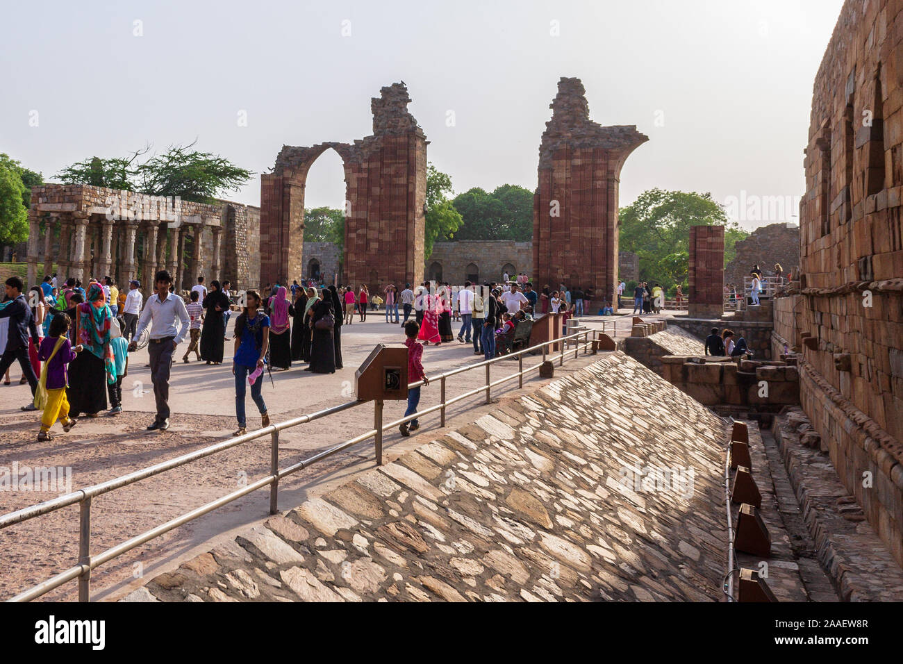 Qutb Minar Complex with side ruins and inner square. UNESCO World ...
