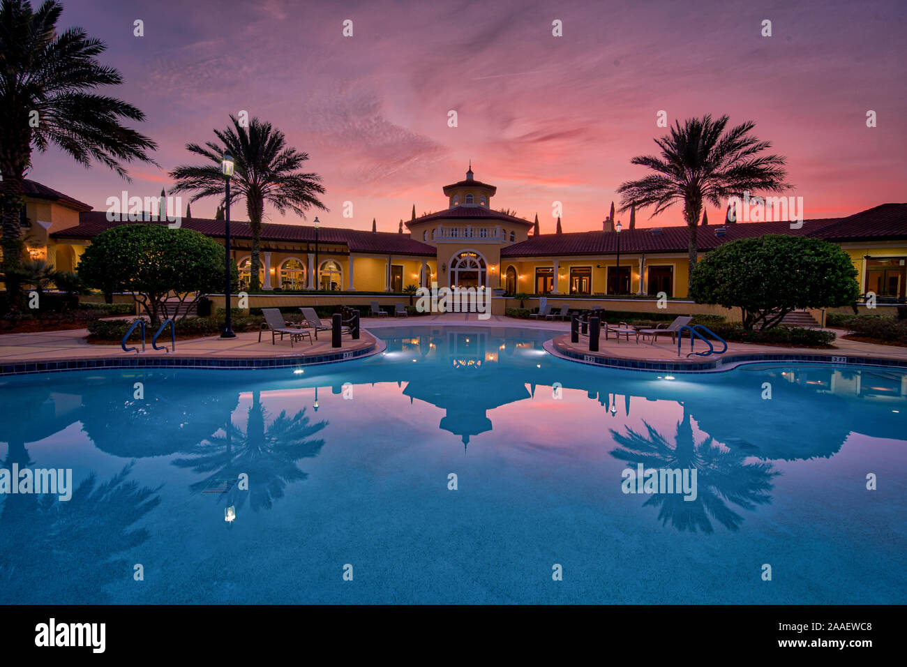 Community swimming pool hi-res stock photography and images - Alamy