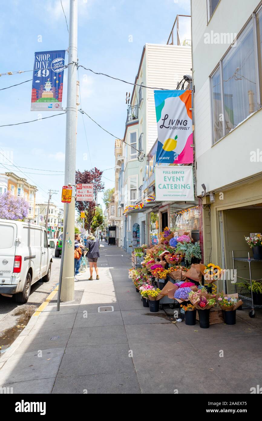 Iconic bi rite 18th street market hi-res stock photography and images ...