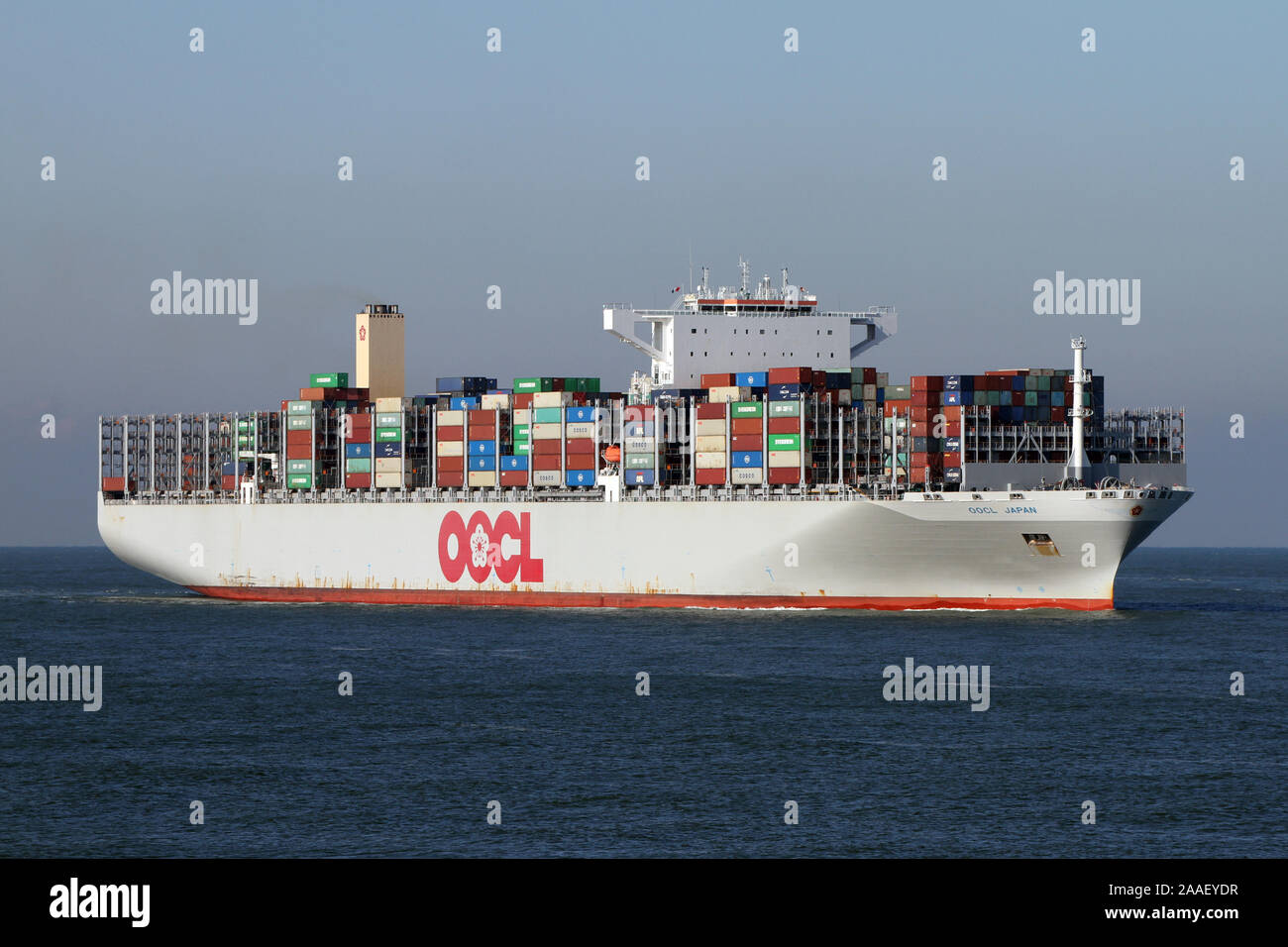 The container ship OOCL Japan will reach the port of Rotterdam on 30 ...