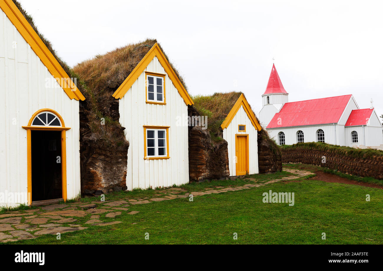 Turf farmhouse iceland hi-res stock photography and images - Alamy